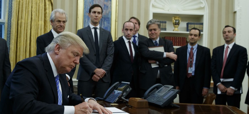 Behind Trump’s throne: who will rule if he wins? | UnTrain.org